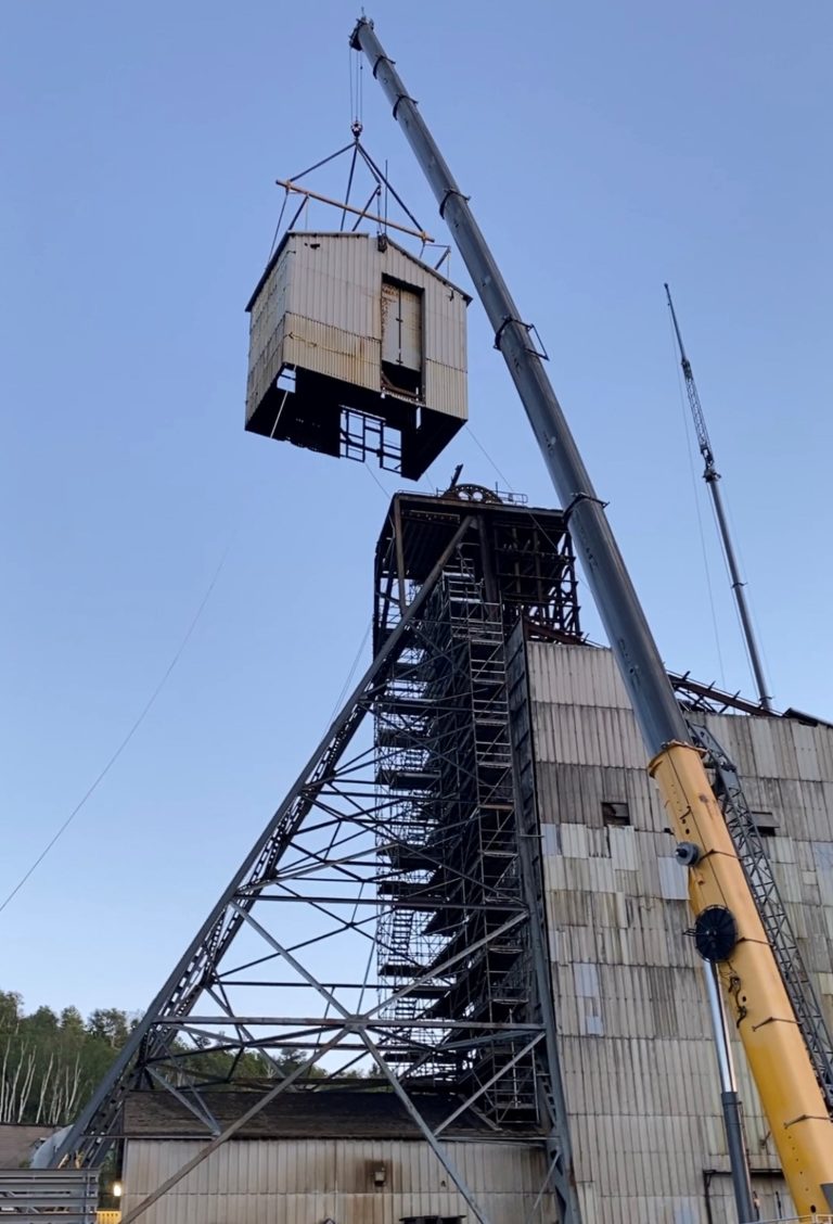 Way to go Danielle Matte with the expertise for the Removal ...